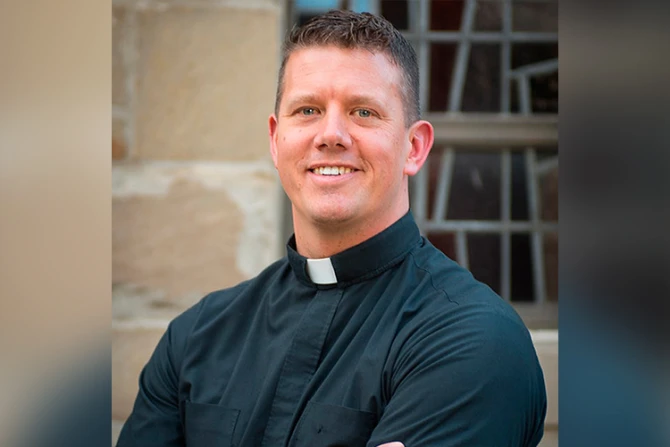 Pasó de ser atleta olímpico a sacerdote director de vocaciones | ACI Prensa