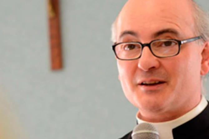 10 consejos del Padre Fortea para una buena homilía | ACI Prensa