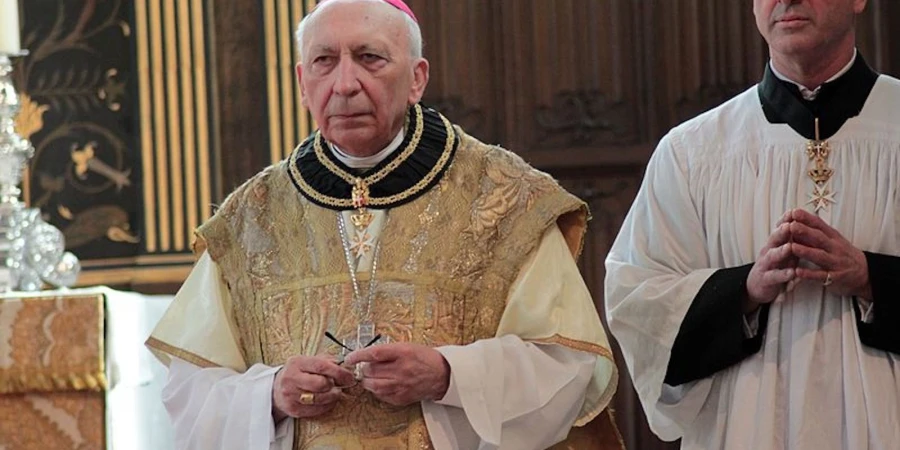 Mons. Angelo Acerbi, vecino del Papa Francisco en el Vaticano, será el ...