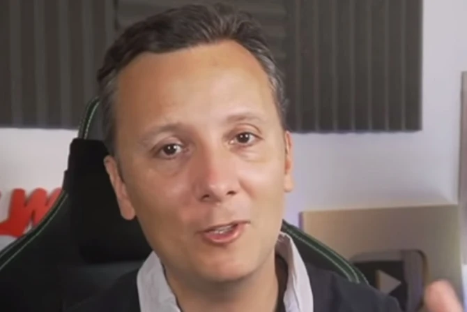 Sacerdote Daniel Pajuelo pide dispensa de sus votos y del sacerdocio en España | ACI Prensa