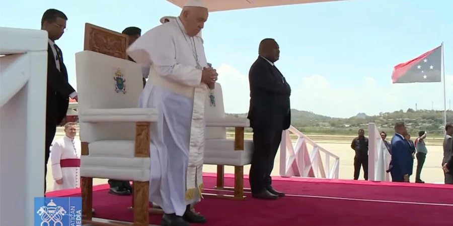 Papa Francisco parte de Papúa Nueva Guinea y se dirige a Timor Oriental ...
