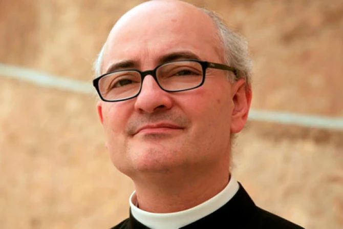 Exorcista Fortea presenta nueva novela: Memorias del último Gran ...