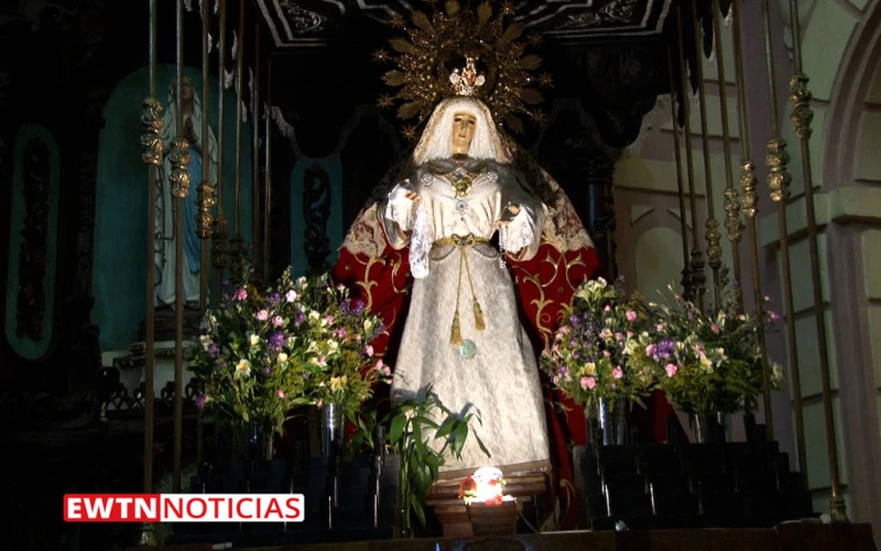Las procesiones en Lima, capital de la “tierra ensantada” del Perú, en ...