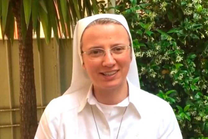 Vaticano: Papa Francisco nombra mujer como secretaria del dicasterio de religiosos | ACI Prensa